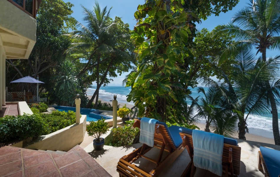 Costa Rica Luxury Beachfront Villas & Vacation Rentals | Isle Blue